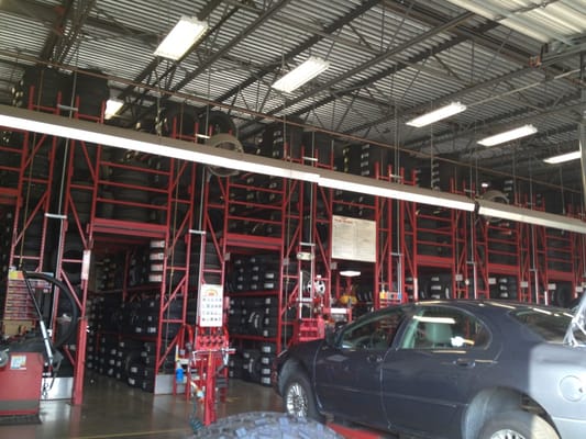 DISCOUNT TIRE - Updated December 2025 - 12 Photos & 90 Reviews - 1776 ...