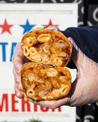 CHUBS BURGERS BURRITOS AND HEROES - Updated November 2024 - 129 Photos ...