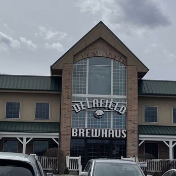 DELAFIELD BREWHAUS - Updated May 2025 - 260 Photos & 283 Reviews - 3832 ...