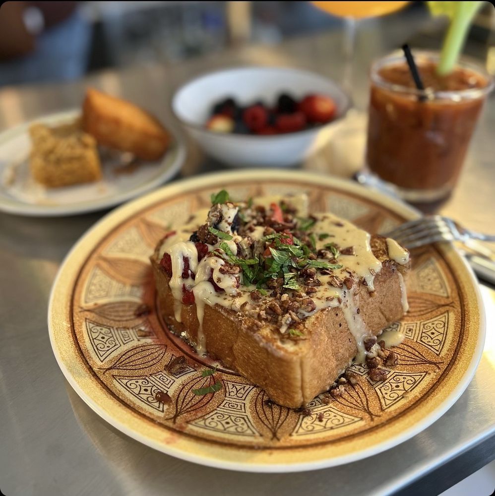 THE TOASTY BADGER - Updated April 2024 - 111 Photos & 38 Reviews - 2206 ...