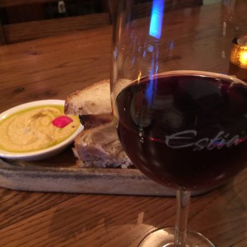 ESTIA - Updated May 2024 - 1212 Photos & 864 Reviews - 1405 Locust St ...