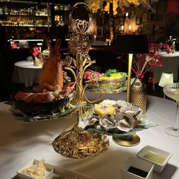 ADKT LA - Updated November 2024 - 491 Photos & 188 Reviews - 531 N ...