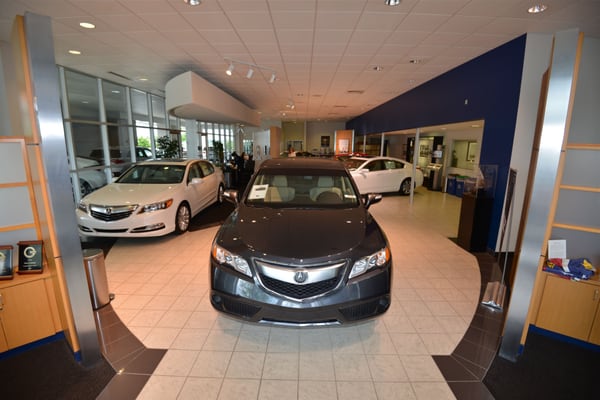 HENDRICK ACURA - Updated August 2025 - 40 Photos & 99 Reviews - 6824 E ...