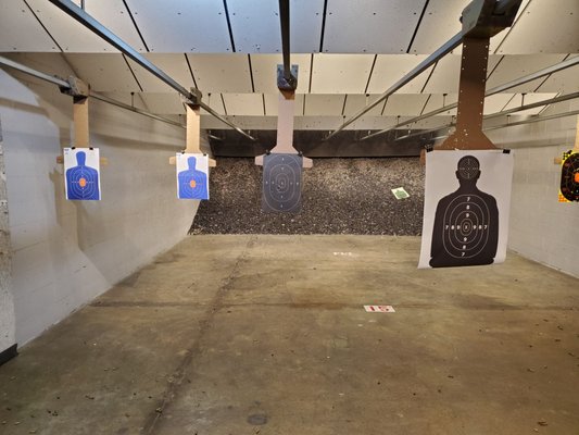 FEDERAL WAY DISCOUNT GUNS & INDOOR RANGE - 53 Photos & 162 Reviews ...