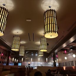 EARLS KITCHEN + BAR - Updated December 2025 - 119 Photos & 69 Reviews ...