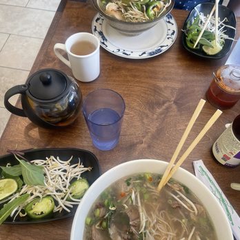 PHO VIETZ - Updated December 2024 - 145 Photos & 66 Reviews - 2555 ...