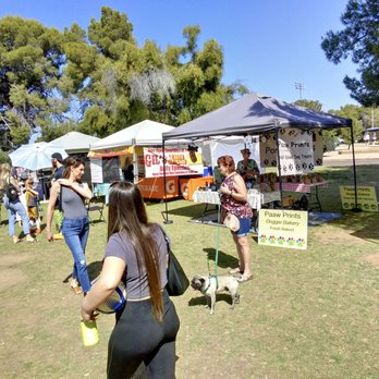 ROADRUNNER PARK FARMERS MARKET - Updated December 2025 - 45 Photos & 60 ...