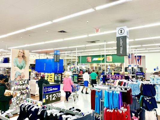 WALMART SUPERCENTER - Updated August 2024 - 24 Photos & 39 Reviews ...