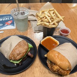 ROAM ARTISAN BURGERS - Updated December 2025 - 716 Photos & 759 Reviews ...