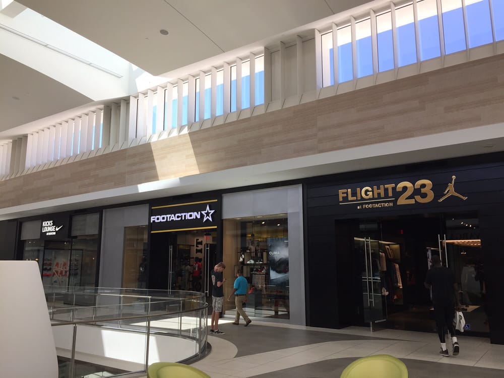 FOOTACTION USA - Updated December 2025 - 21 Photos & 29 Reviews - 3 Del ...