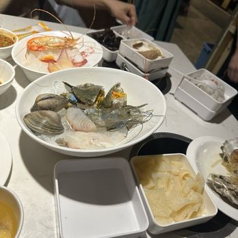XI YUE HUI SEAFOOD HOT POT AYCE - Updated April 2024 - 822 Photos & 218 ...
