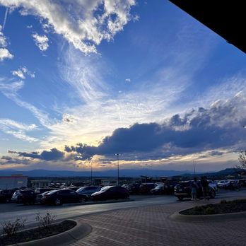 OUTLETS AT CASTLE ROCK - Updated November 2025 - 162 Photos & 228 ...
