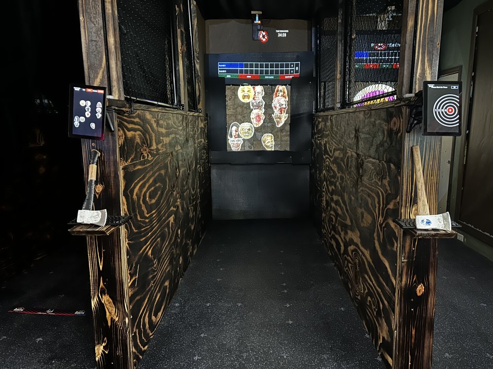 BACKWOODS AXE THROWING - Updated March 2025 - 17 Photos - 1215 E Walnut St, Carbondale, Illinois ...