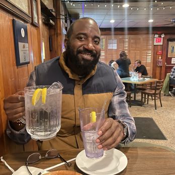 PIC-A-LILLI INN - Updated December 2025 - 332 Photos & 299 Reviews ...