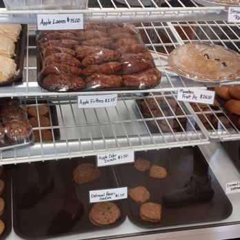 BARBER ORCHARDS FRUITSTAND - Updated December 2025 - 82 Photos & 74 ...