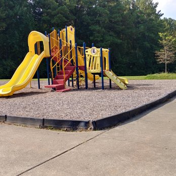 SOLITE PARK - Updated April 2025 - 15 Photos - 4870 Fayetteville St ...
