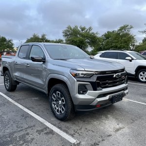 HENNA CHEVROLET - 78 Photos & 387 Reviews - 8805 N Interstate 35 ...