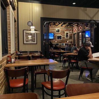 FLIPS PATIO GRILL - Updated July 2024 - 223 Photos & 342 Reviews - 415 ...