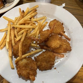 HAMBURGER FACTORY FAMILY RESTAURANT - Updated July 2024 - 681 Photos ...