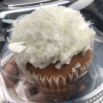 DELUXE ITALIAN BAKERY - Updated May 2025 - 51 Photos & 77 Reviews - 680 ...