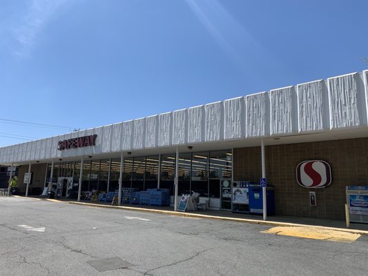 SAFEWAY - Updated December 2025 - 17 Photos & 70 Reviews - 5101 Wilson ...