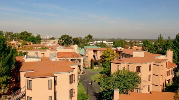 UCI HOUSING - MIDDLE EARTH - Updated October 2025 - 32 Photos - 529 E ...