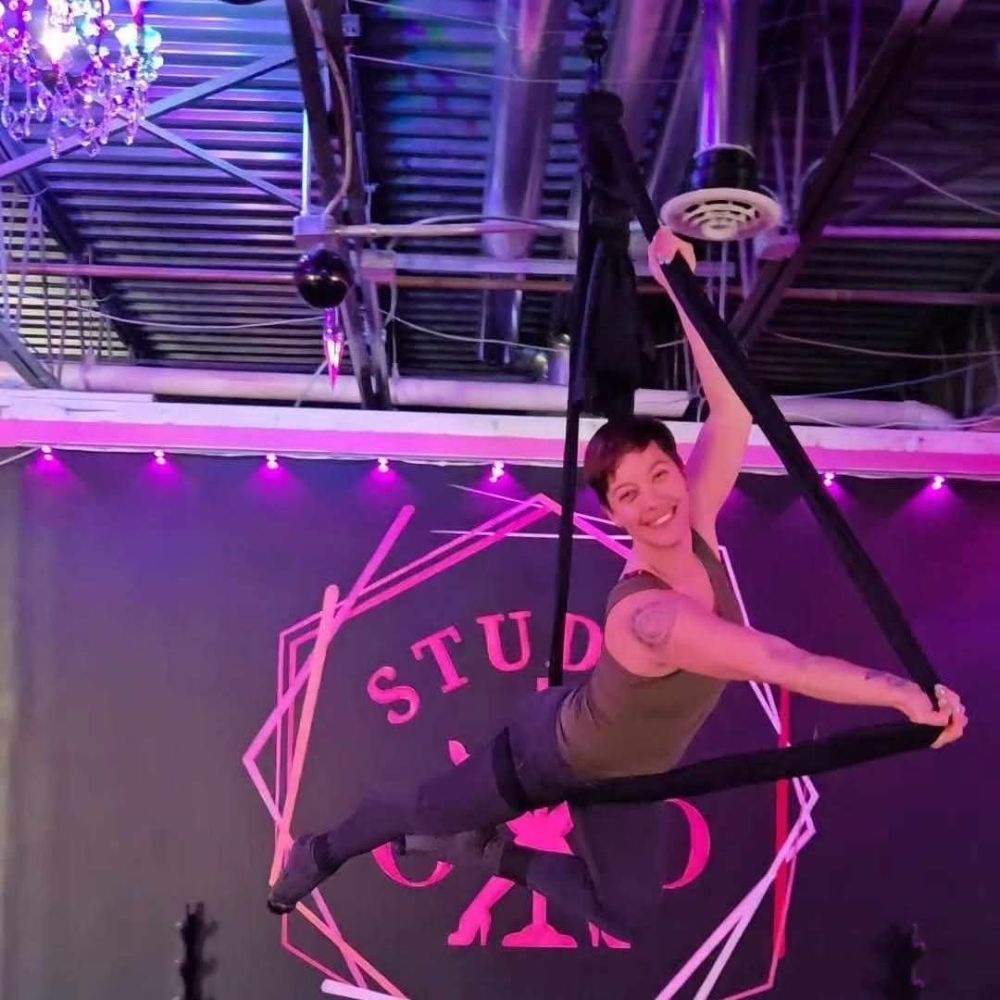 STUDIO OXO - Updated June 2025 - 109 Photos - 4060 N Main St, Caledonia, Wisconsin - Pole ...