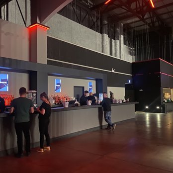 RADIUS - Updated September 2024 - 95 Photos & 52 Reviews - 640 W Cermak ...