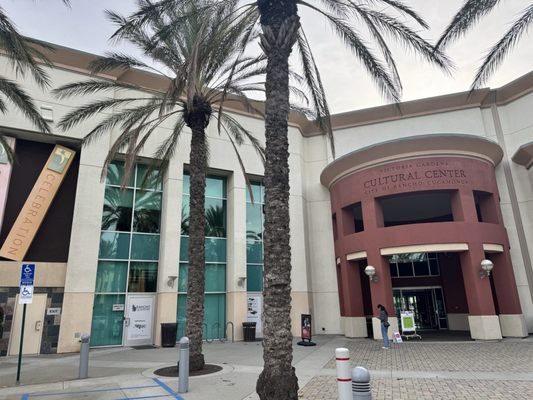 RANCHO CUCAMONGA LIBRARY- BIANE BRANCH - Updated November 2025 - 77 Photos & 66 Reviews - 12505 ...