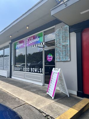 HIPPIE BOWLS - Updated October 2025 - 24 Photos - 8907 Oak Ridge Hwy ...