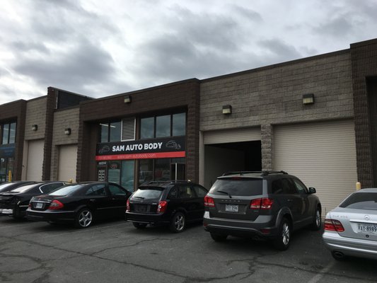 SAM AUTO BODY - Updated October 2025 - 44 Photos & 47 Reviews - 14512 ...