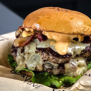 LITTLE BIG BURGER - 150 Photos & 277 Reviews - Burgers - 1404 Orchard ...