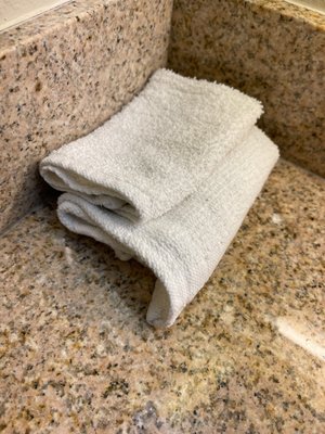 HOLIDAY INN EXPRESS & SUITES TEHACHAPI HWY 58/MILL ST - Updated ...