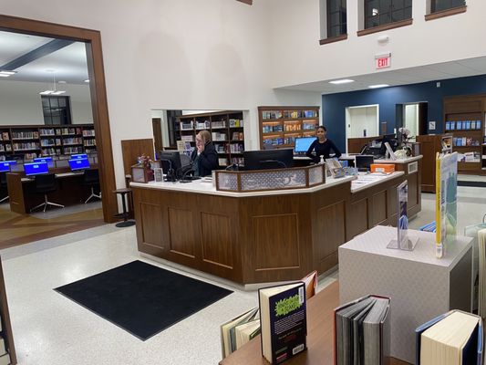 LAKEWOOD PUBLIC LIBRARY - Updated August 2025 - 36 Photos - 13229 ...