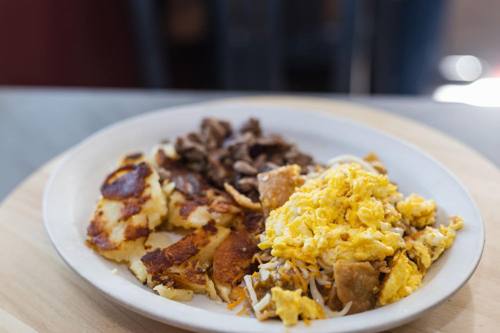 ROSIES - Updated December 2025 - 19 Photos - 1804 Taylor Ave, Racine ...