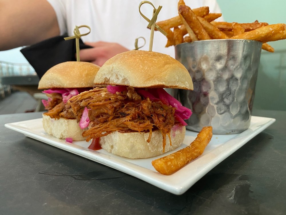 MERIDIAN 98 - Updated August 2024 - 82 Photos & 50 Reviews - 12525 Bee ...