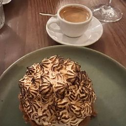 LULA - Updated June 2025 - 20 Photos & 14 Reviews - 28 Oak St ...