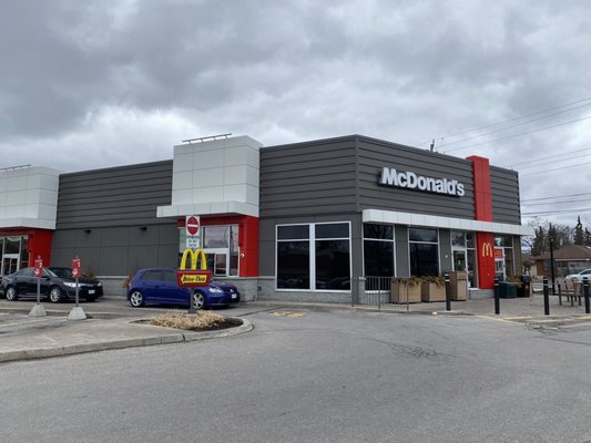 PARKWAY MALL - Updated December 2025 - 50 Photos & 28 Reviews - 85 ...