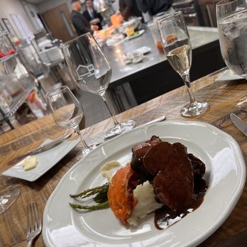 THE ANGUS BARN - Updated November 2024 - 2692 Photos & 1872 Reviews ...