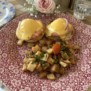 LITTLE HEN - Updated June 2024 - 1296 Photos & 656 Reviews - 4579 ...