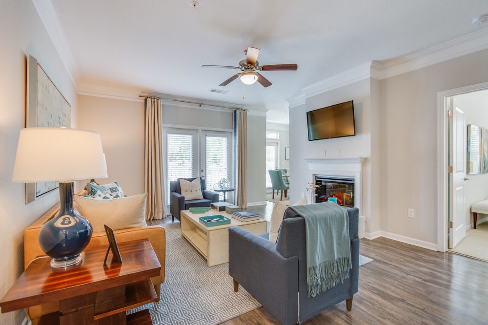CROWNE AT LIVE OAK SQUARE - Updated October 2025 - 40 Photos - 3014 Reva Ridge Dr, Johns Island ...