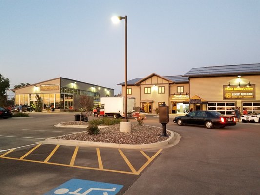 IRON GATE MOTOR CONDOS - Updated December 2025 - 53 Photos - 2228 Ferry ...