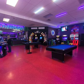 LEADERBOARD ARCADE BAR & PIZZERIA - Updated March 2025 - 71 Photos & 20 ...