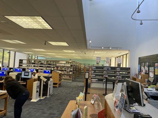 BROWARD COUNTY LIBRARIES - DAVIE/COOPER CITY BRANCH - Updated December 2025 - 78 Photos - 4600 ...