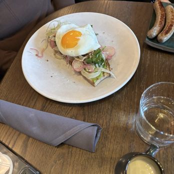 CIRA - Updated April 2025 - 1354 Photos & 566 Reviews - 200 N Green St ...