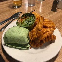 BREAKSIDE BREWERY - Updated May 2024 - 594 Photos & 704 Reviews - 820 ...