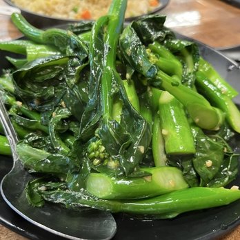 FAMOUS KITCHEN - Updated July 2025 - 359 Photos & 184 Reviews - 1802 ...