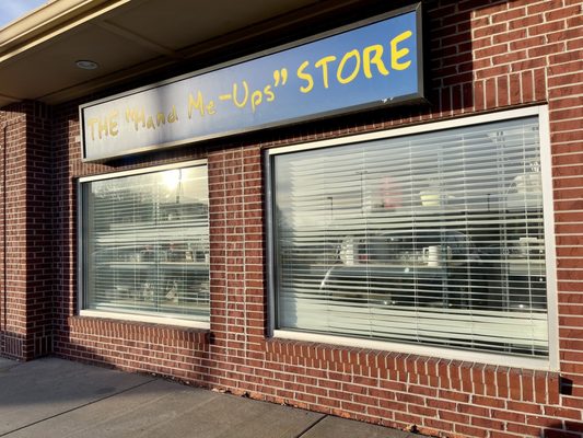 HAND ME-UPS THRIFT STORE - Updated August 2025 - 13 Photos & 15 Reviews ...