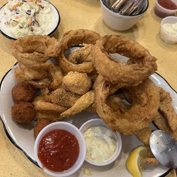 HAPPY’S FISH HOUSE - Updated December 2025 - 287 Photos & 407 Reviews ...