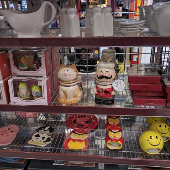 MANCHESTER DESIGNER OUTLETS - Updated October 2025 - 16 Photos - 65 ...